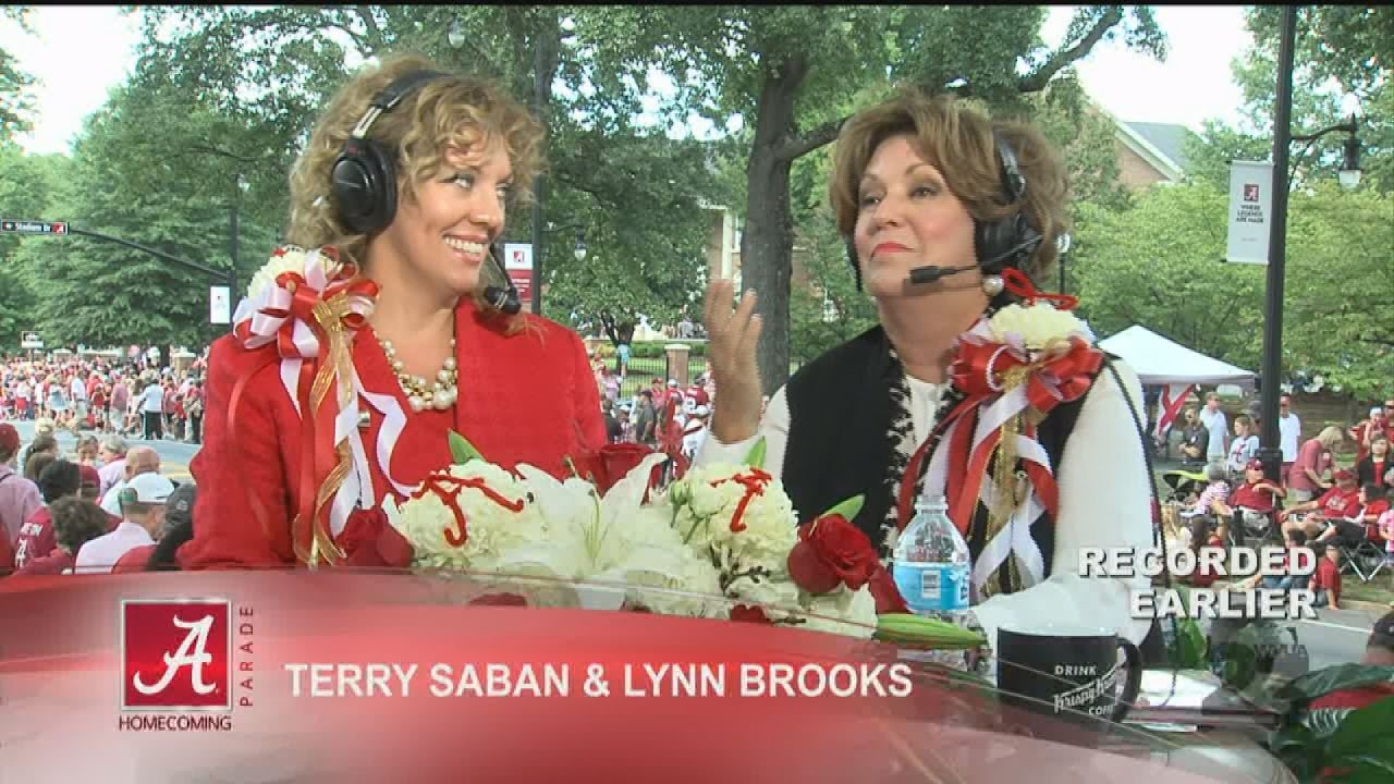 UNIVERSITY OF ALABAMA HOMECOMING PARADE: OCT. 2, 2016 - YouTube