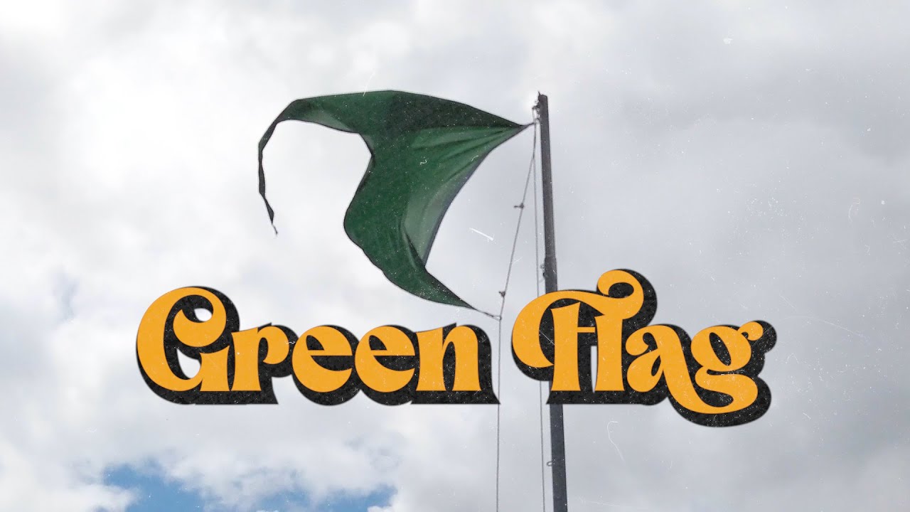 Paris Ray & the Crush - Green Flag (Lyric Video) - YouTube