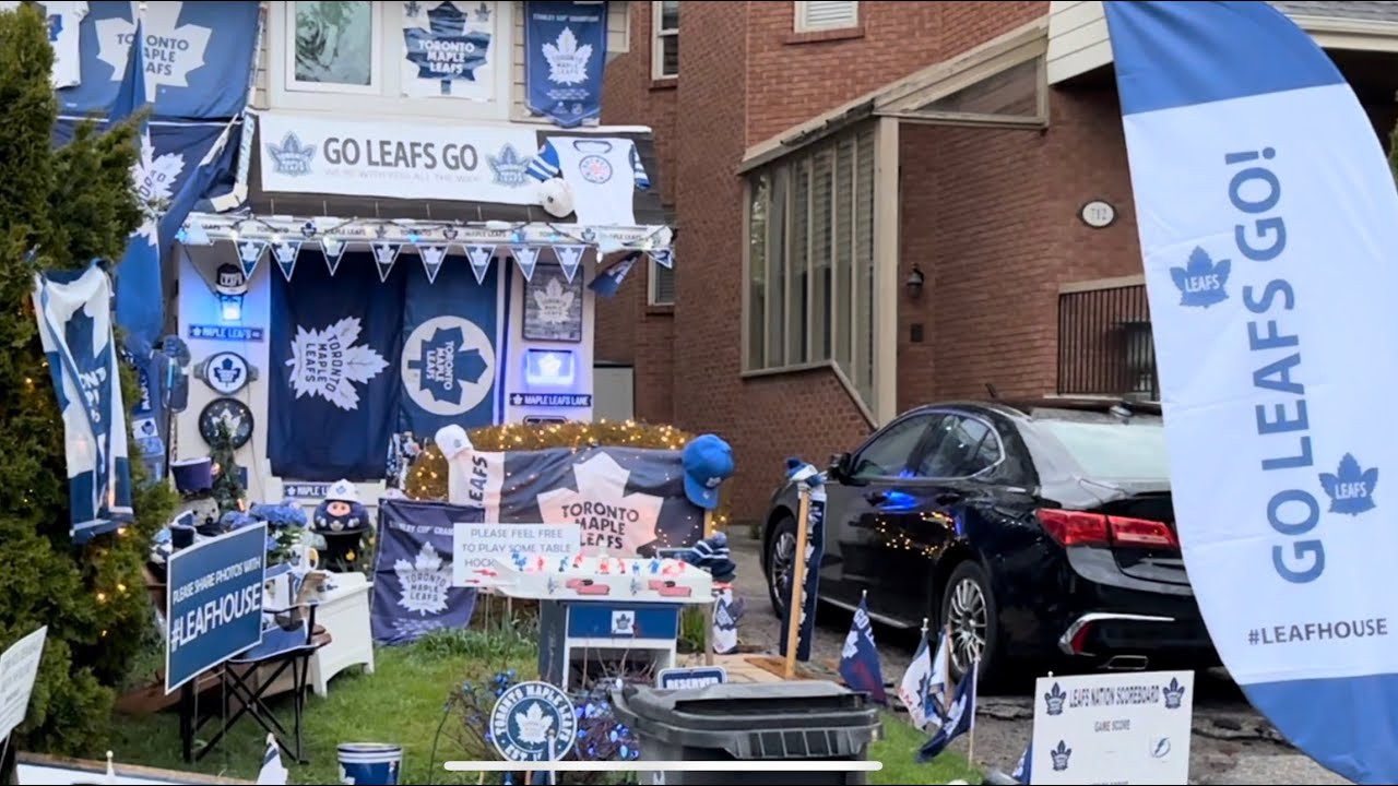 A TRUE Leafs fan…..Go Leafs Go! - YouTube