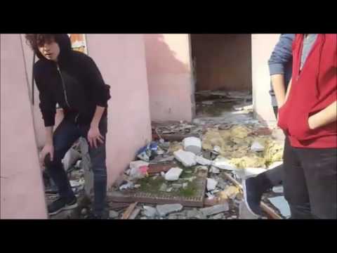 Bağçeşme cinli köşk (NOVA Parodi)