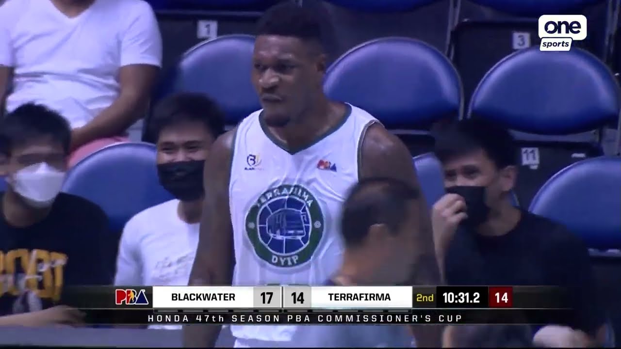 Lester Prosper emphatic jam | Honda S47 PBA Commissioner's Cup 2022 ...