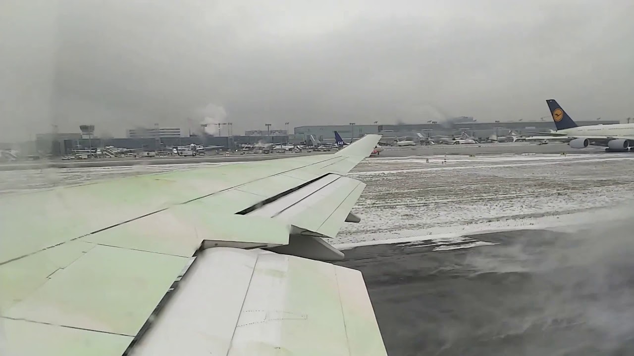 Lufthansa 747 Long takeoff Frankfurt LH492 to Vancouver, B.C. Dec. 2018 ...