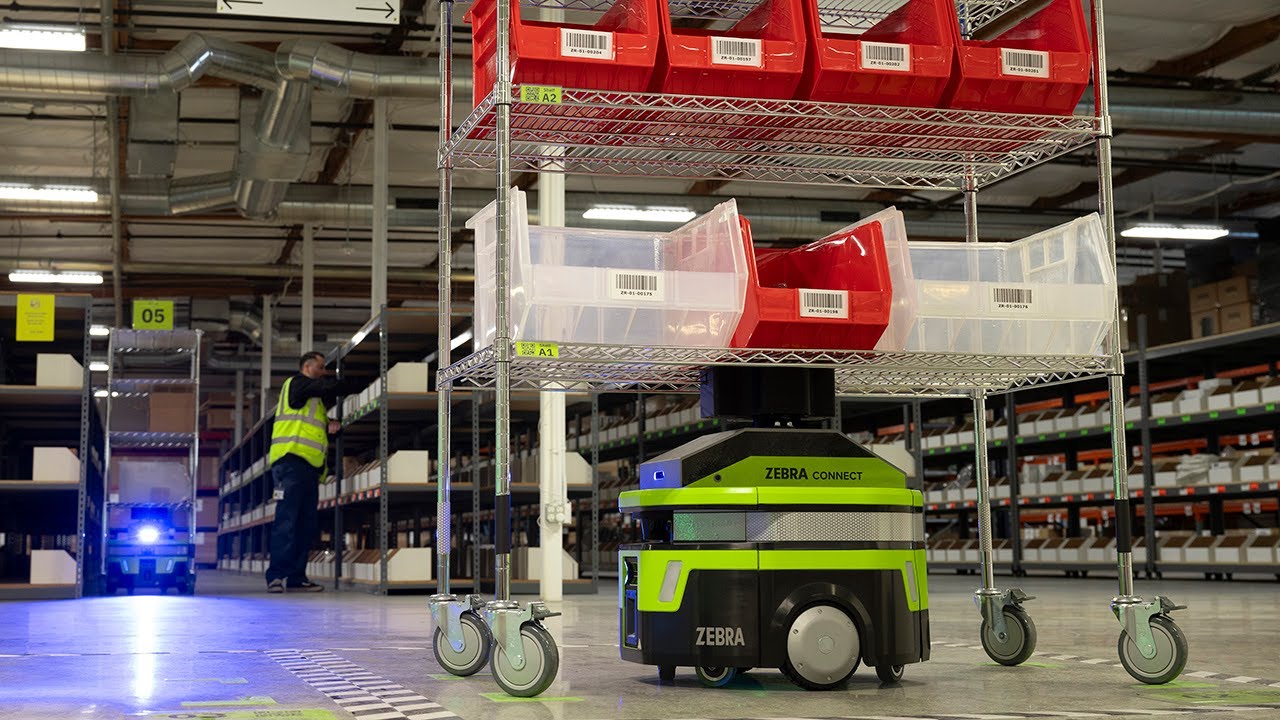 Zebra Symmetry Connect Fulfillment cobots in action - YouTube