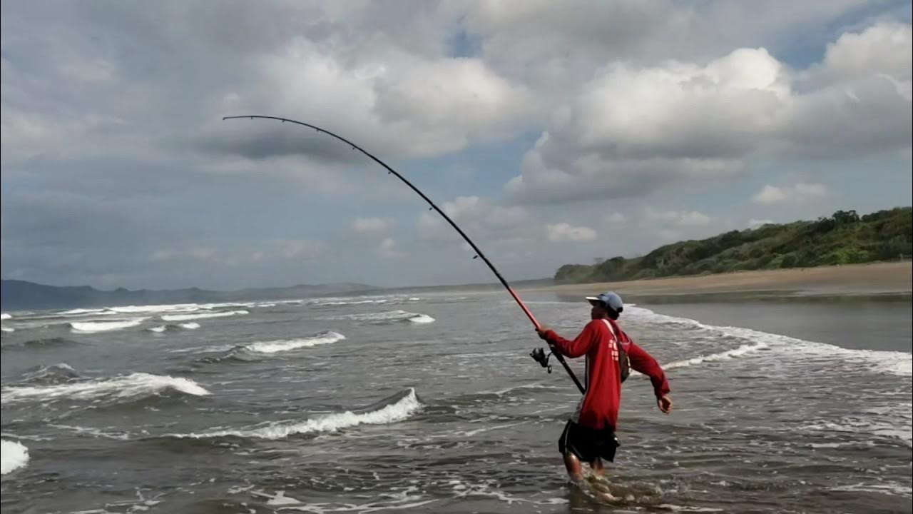 MANCING PASIRAN PANTAI SELATAN BARU LEMPAR LANGSUNG DI SAMBAR IKAN BESAR - YouTube