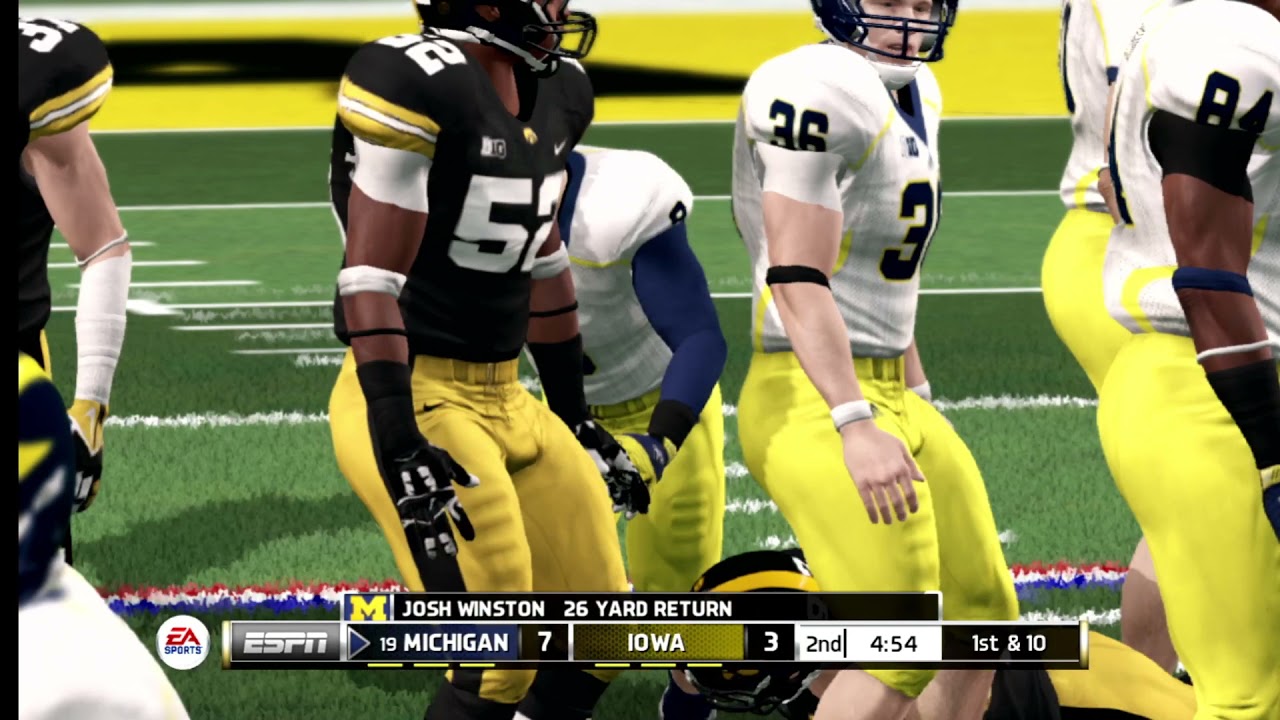 Michigan Wolverines vs Iowa Hawkeyes - NCAA Football 22 2021 Schedule ...