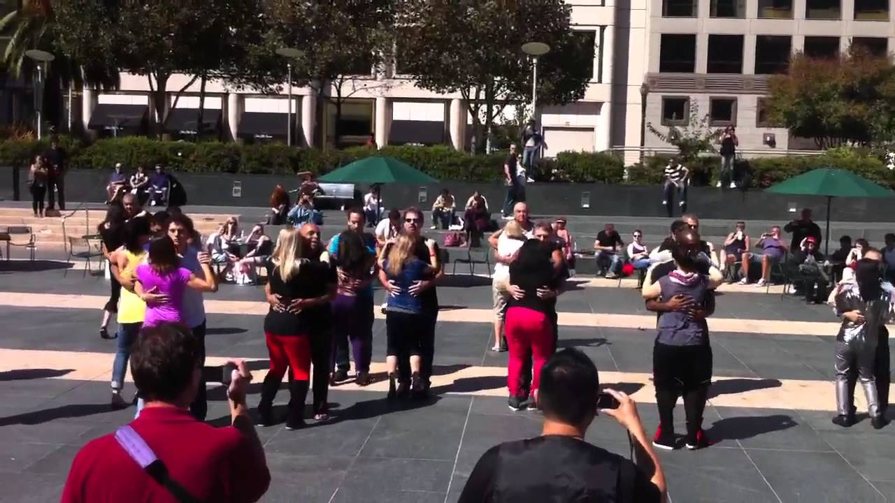 San Francisco Kizomba Flash Mob in Union Square - YouTube