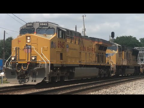 UP 6945 Leads M373 through Terre Haute, IN - YouTube