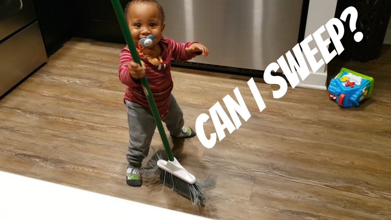 CUTE BABY SWEEPING THE FLOOR - YouTube