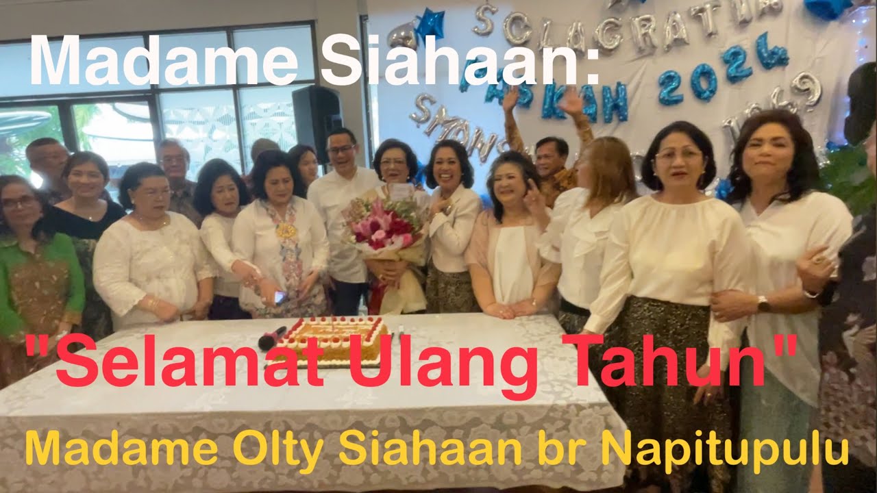 𝑴𝒂𝒅𝒂𝒎𝒆 𝑺𝒊𝒂𝒉𝒂𝒂𝒏 𝑪𝒆𝒍𝒆𝒃𝒓𝒂𝒕𝒆 𝑶𝒍𝒕𝒚'𝒔 𝑩𝒊𝒓𝒕𝒉𝒅𝒂𝒚; Batik Kuring SCBD Jakarta ...