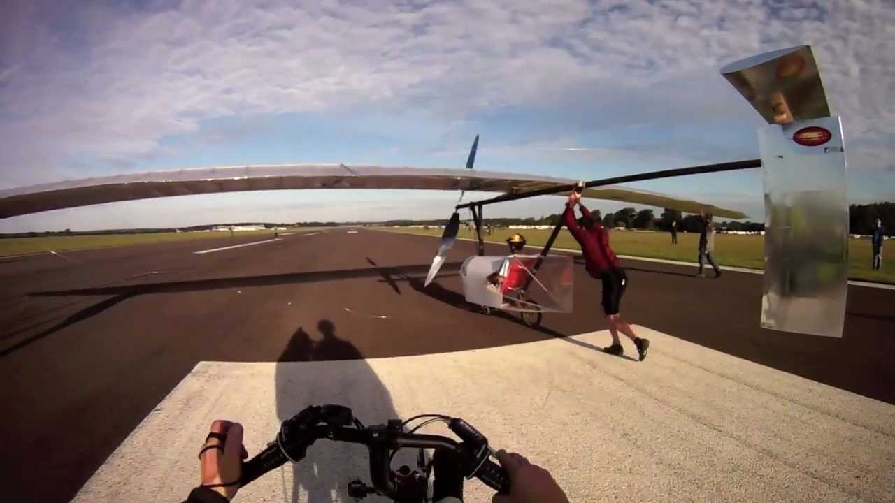 Human powered plane -flight - Betterfly HPA movie of 2012 - YouTube