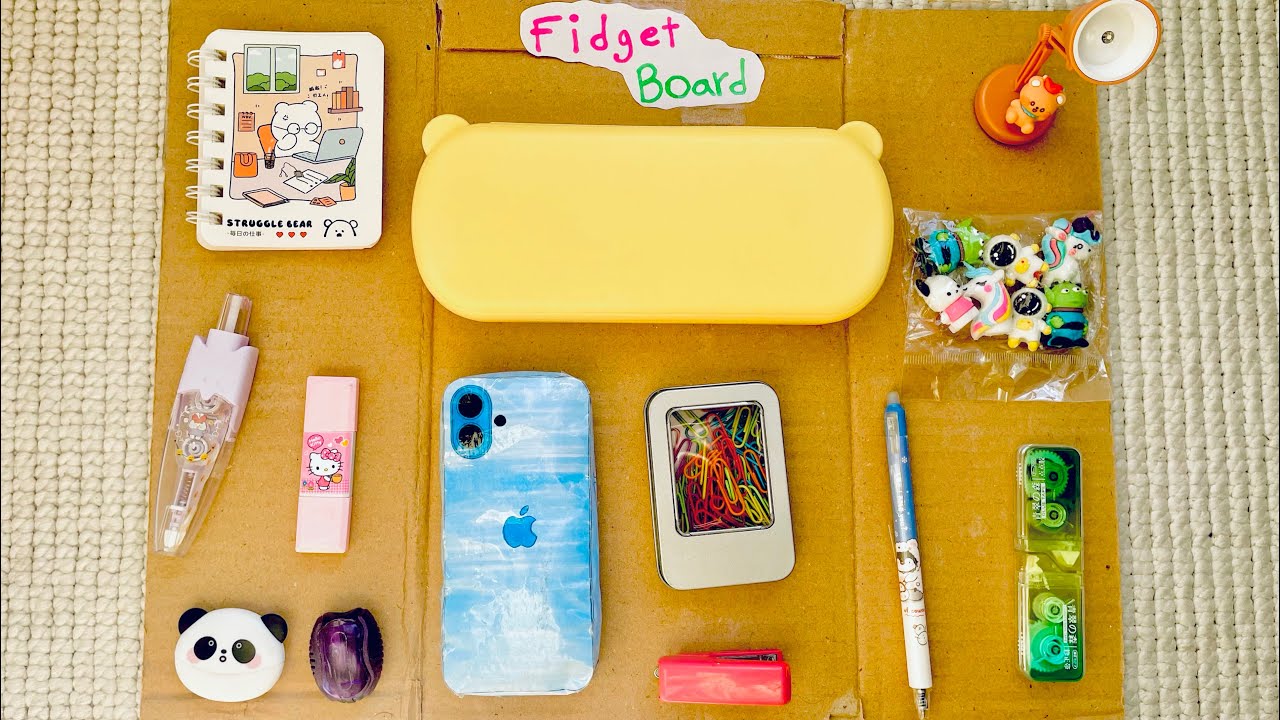 Rating my fidget board asmr school edition🎀🐣/ fidget board diy/ASMR ...