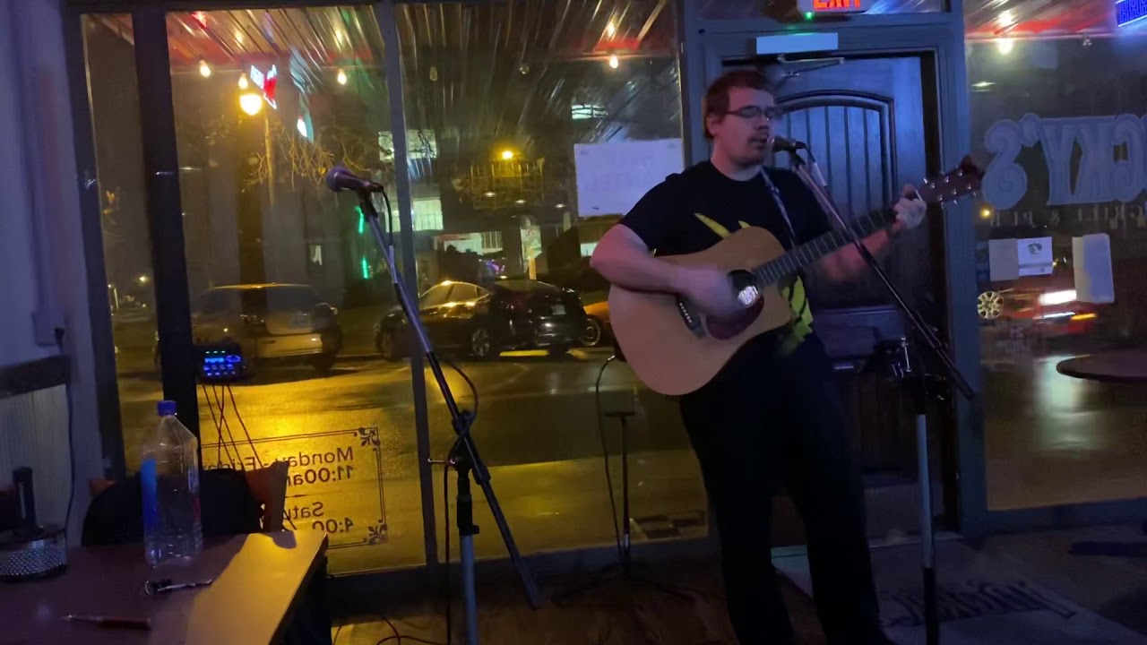 “Ain’t no sunshine” covered by Michael Castleberry - YouTube