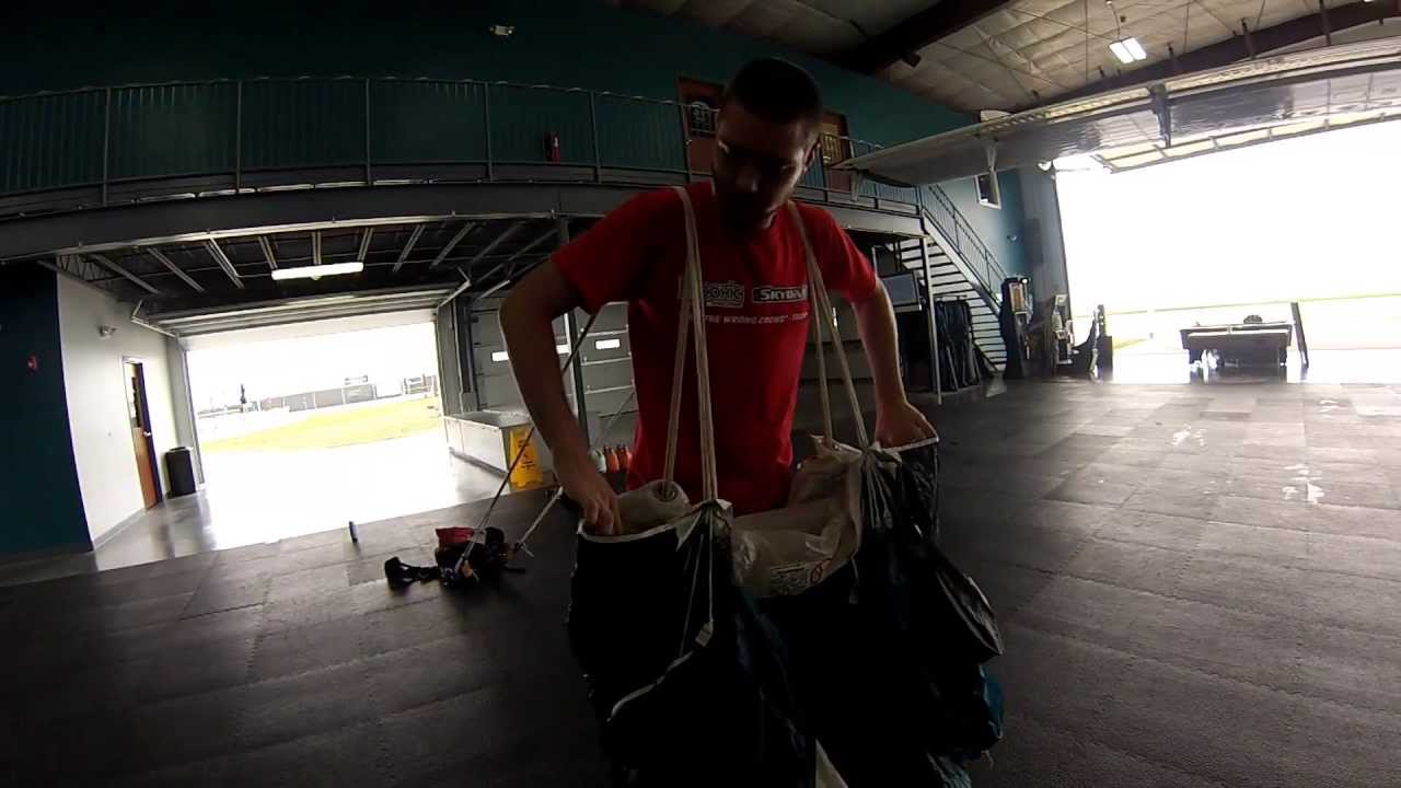 How to Pro Pack a Parachute - YouTube