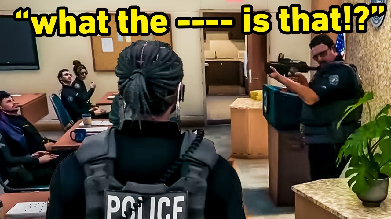 Cornwood Shows Off His New Glockatron 9000 to the PD | NoPixel 4.0 ...
