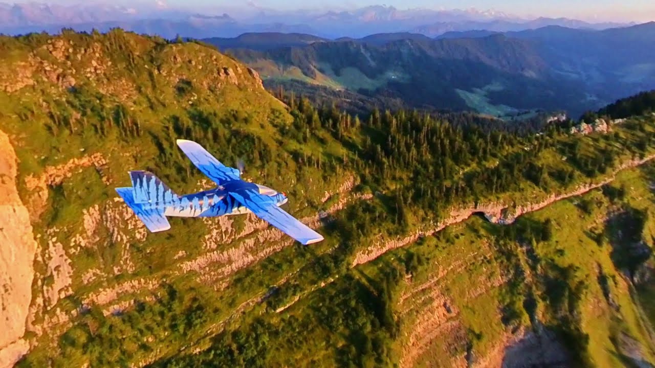 Swiss FPV Mountain Formation Flying - Binary - YouTube