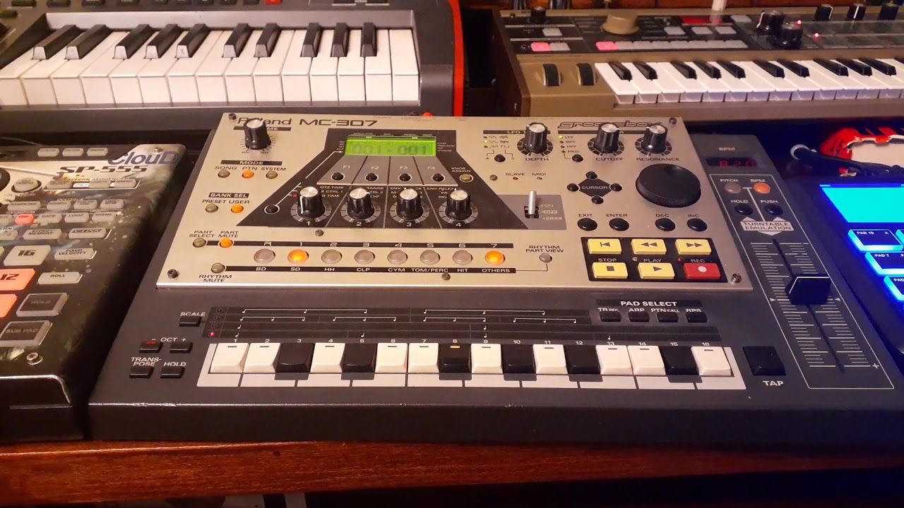External sequencing with the Roland MC-307 - YouTube