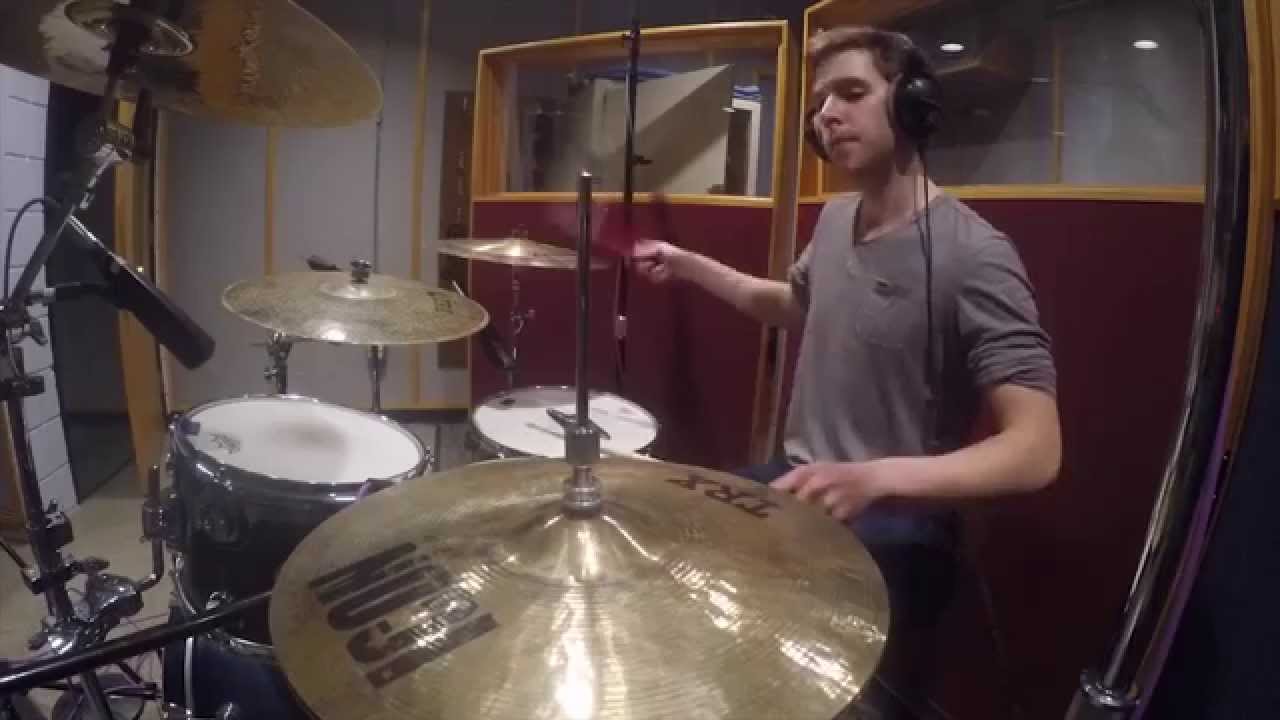 Victor Singer - Breaking All Illusions - Dream Theater - YouTube