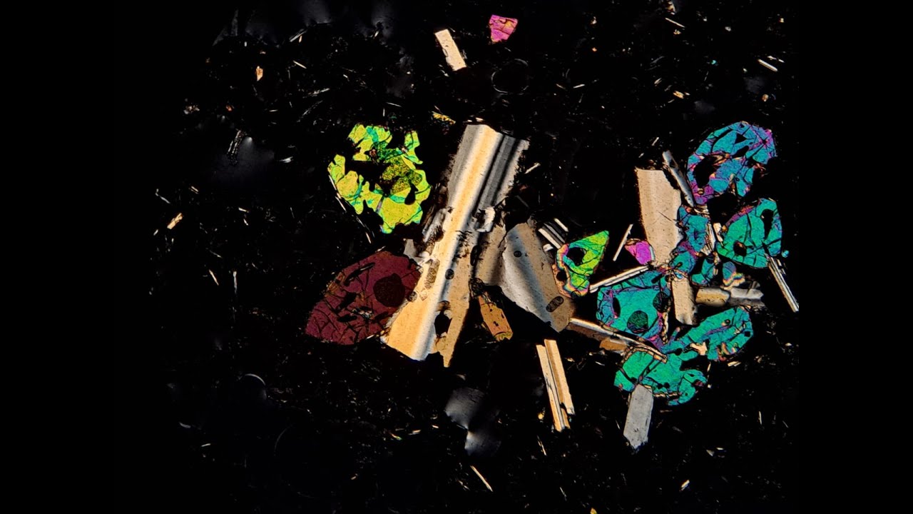 SUNDHNUKUR Lava under the MICROSCOPE: Plagioclase & Skeletal Olivine # ...