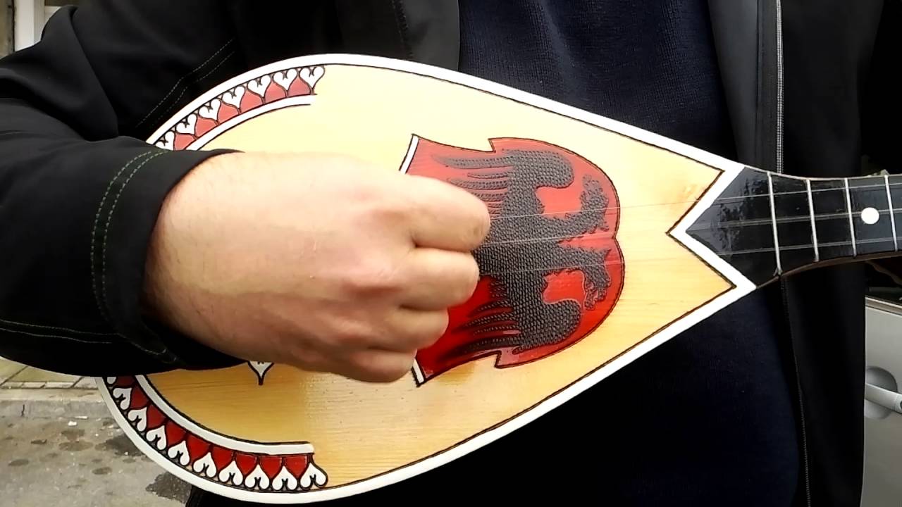 Albanian Sharki (Çifteli Qifteli) me 3 tela, instrument Shqiptar - YouTube