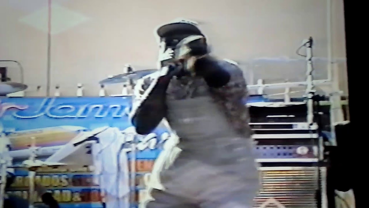 sas quash performing in los angeles california 1n 2000 - YouTube