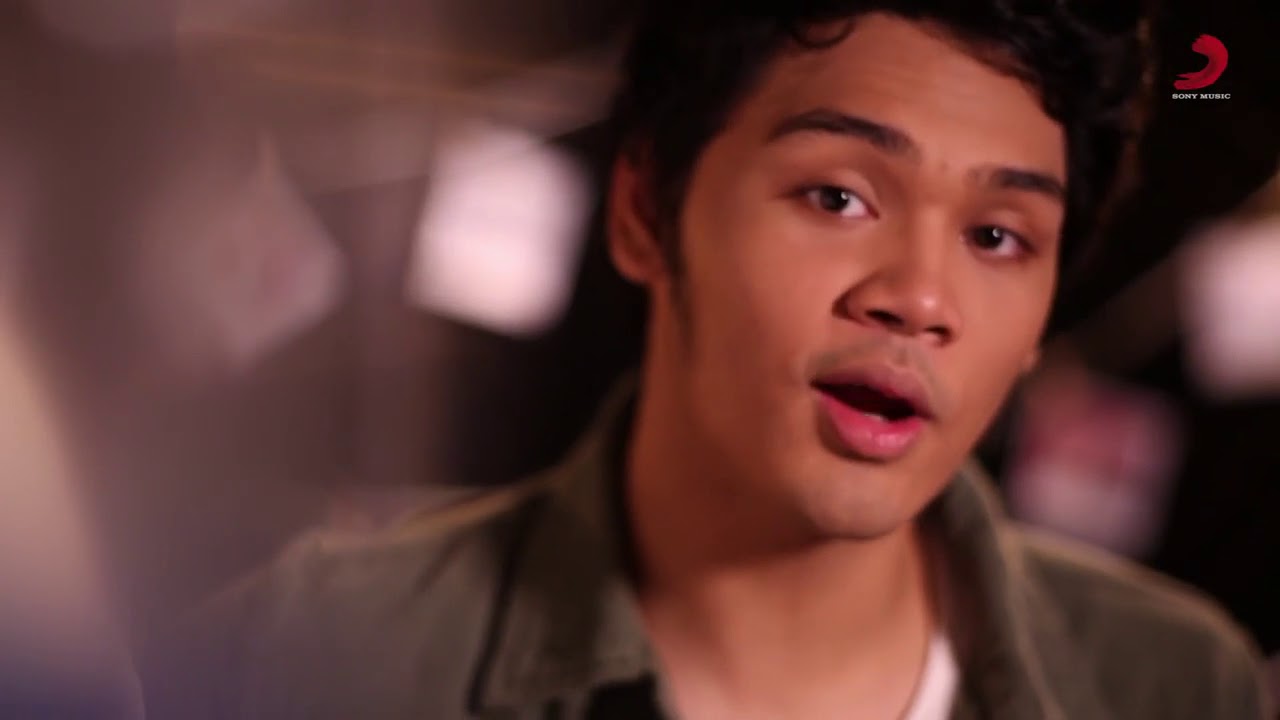 TheOvertunes Mungkin OST NGENEST Official Music Video - YouTube
