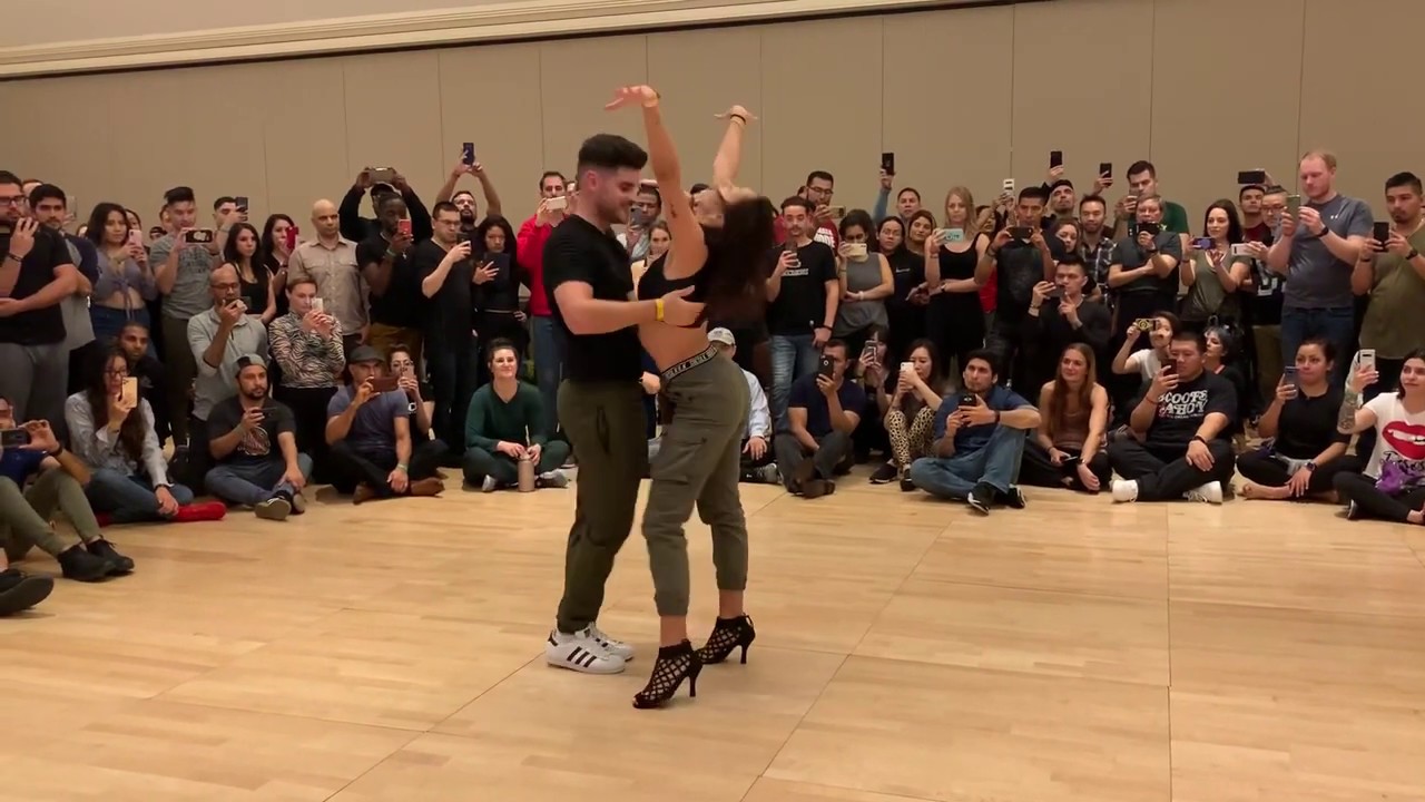 Bachata - Partner Work 42 by Luis y Andrea - YouTube
