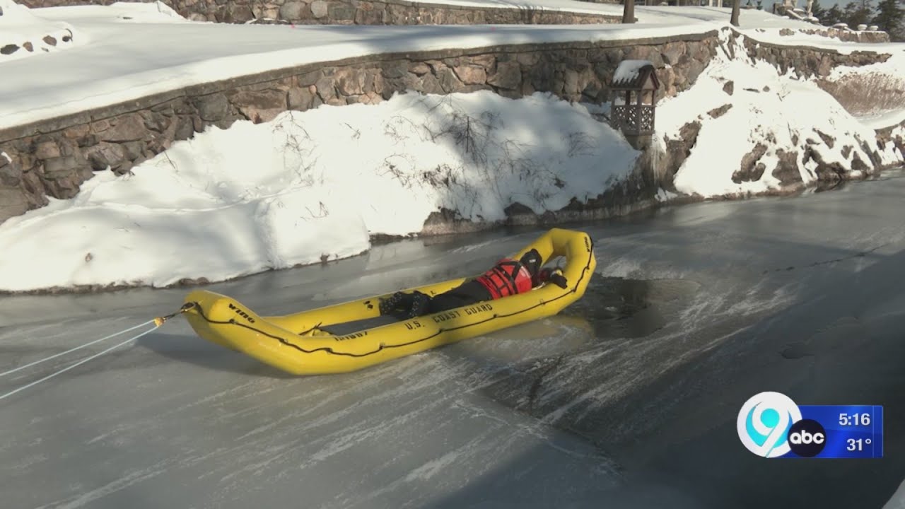 The Coast Guard continues training for ice rescues - YouTube
