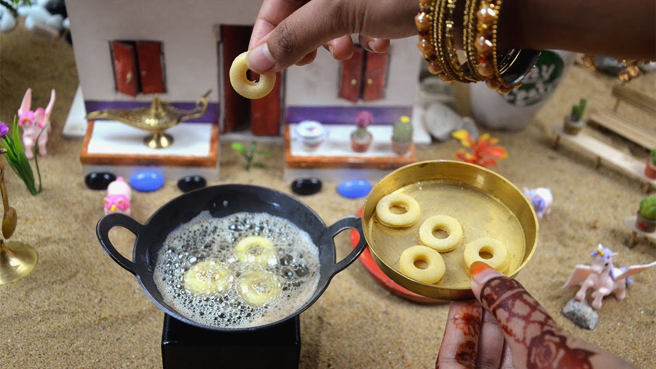 MINI DONUTS | How to Make Miniature Donuts || Homemade Donuts - YouTube