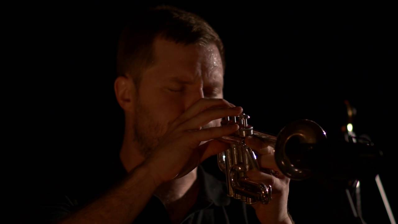 Peter Evans - solo trumpet: Night, Part 1 - YouTube