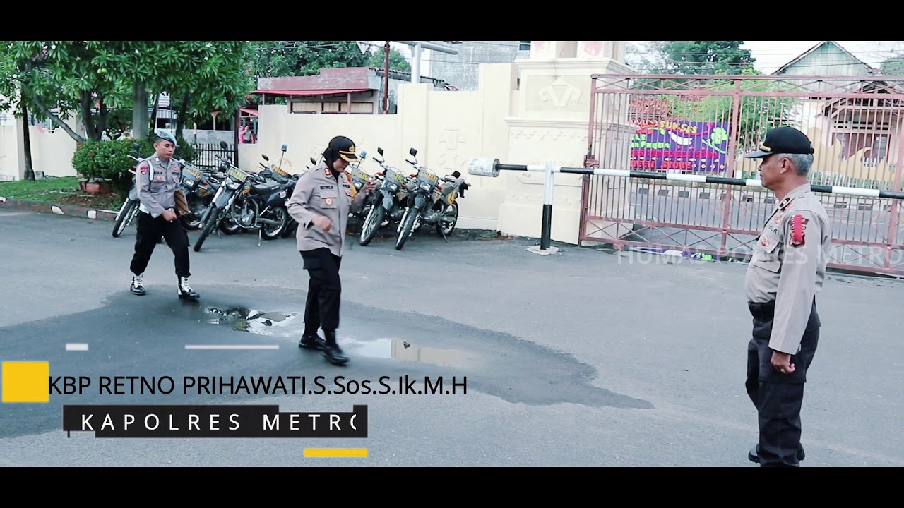 AKBP RETNO PRIHAWATI pimpin Upacara Korps Raport kenaikan pangkat - YouTube