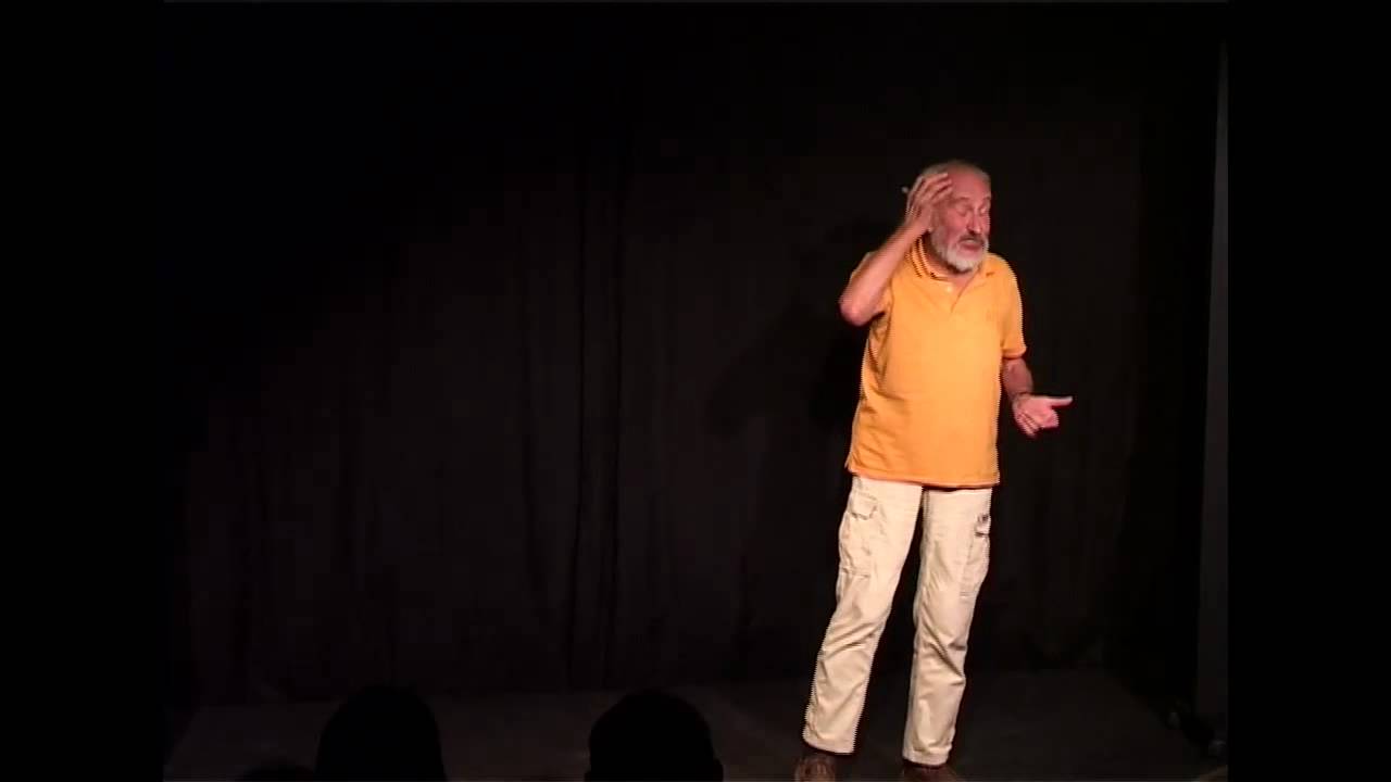 Enzo Robutti - Sette musulmani sette - YouTube