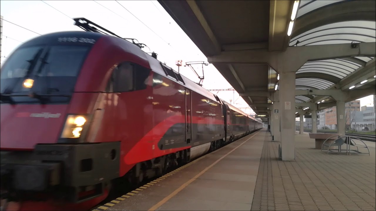 Odjazd vlaku rjx 160 railjet xpress zo stanice Bratislava-Petržalka ...