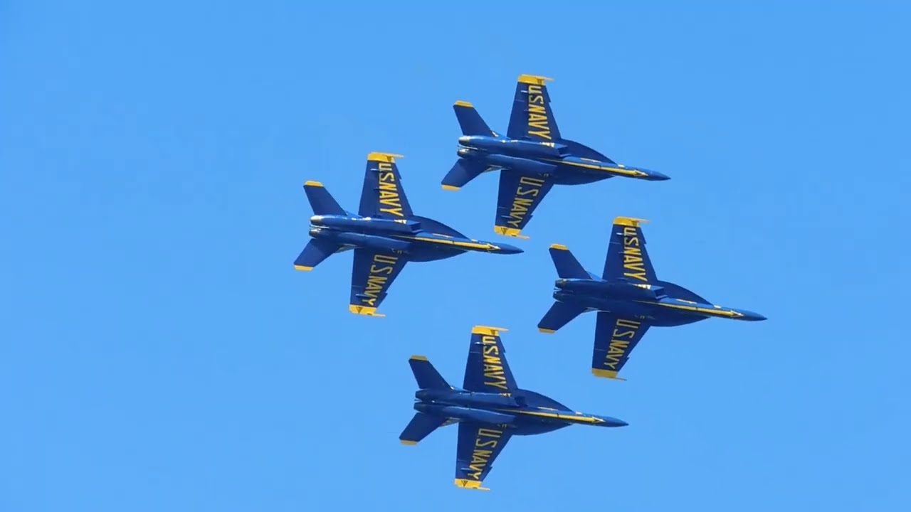 The Blue Angels air show at Seattle 2022 (ft. F35 Lightning II ...