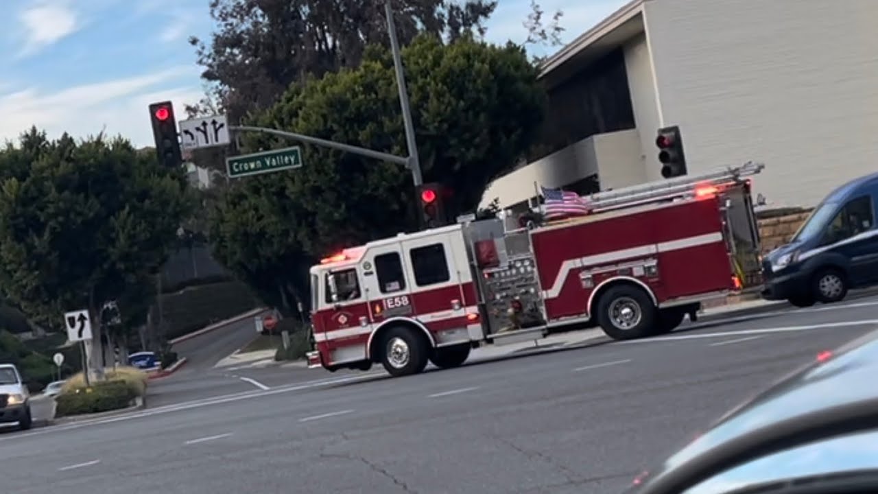 OCFA Engine 58 Responding - YouTube