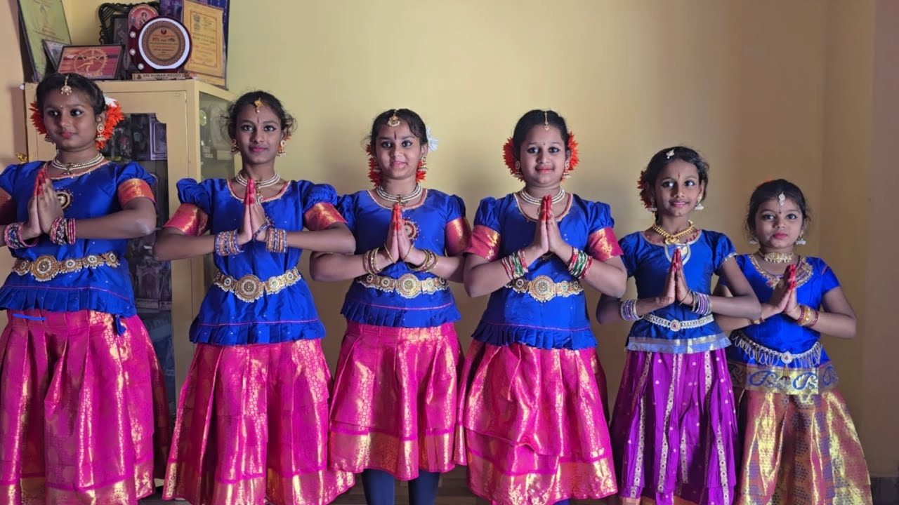 Asamyutha and Samyutha Hasthas according to Natyashastra #hasthas # ...