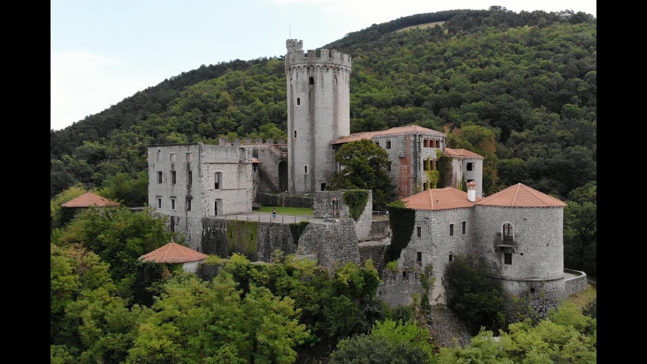 Grad Rihemberk / Castello di Rihemberk - YouTube