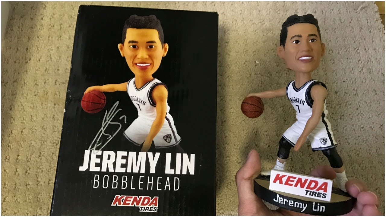 Jeremy Lin Sent Me a SIGNED Bobblehead! HUGE Thanks to @jlin7!!! - YouTube