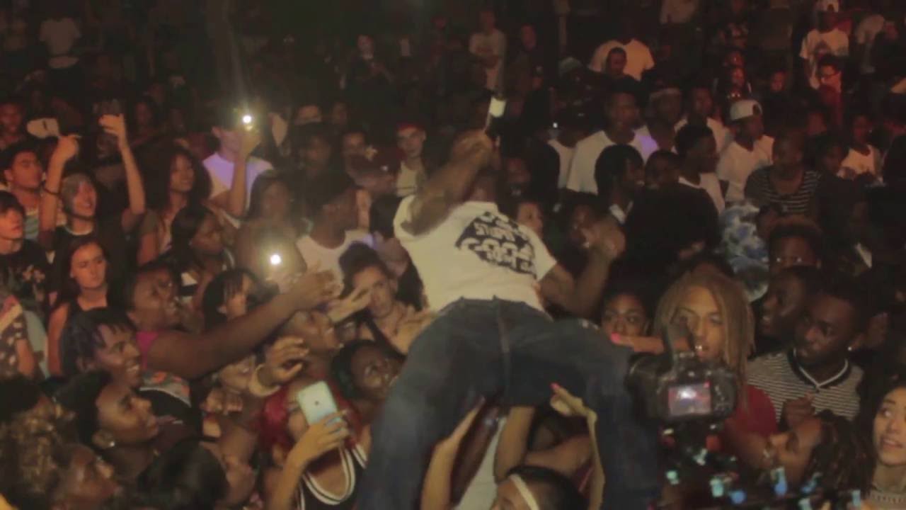 BSE Dab LIVE! (Count Crowd surf) - YouTube
