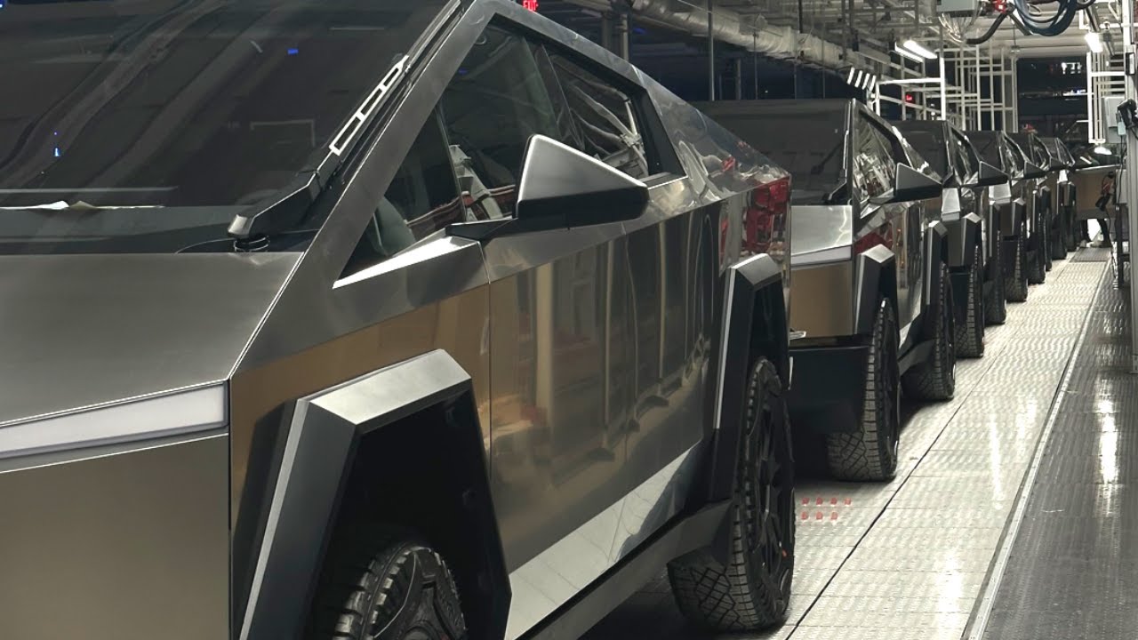 Elon Musk posted a photo of the Cybertruck being built - YouTube