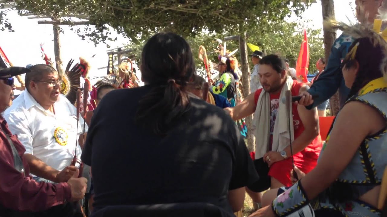 Two Feather singers at Skownan First Nation Powwow - YouTube