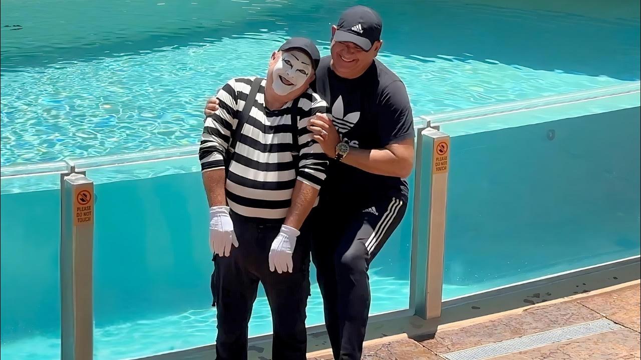 Tom The Funniest Mime At Seaworld Orlando Tom The Mime Full Show