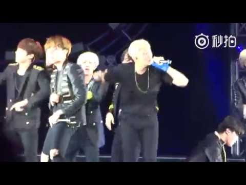 [FANCAM] [160702] BTS concert in Nanjing - Baepsae Taehyung focus - YouTube