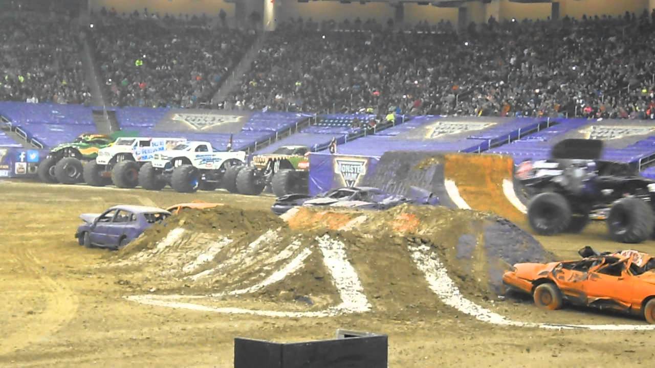 Monster Jam 2016 Detroit #1 Mohawk Warrior Freestyle - YouTube