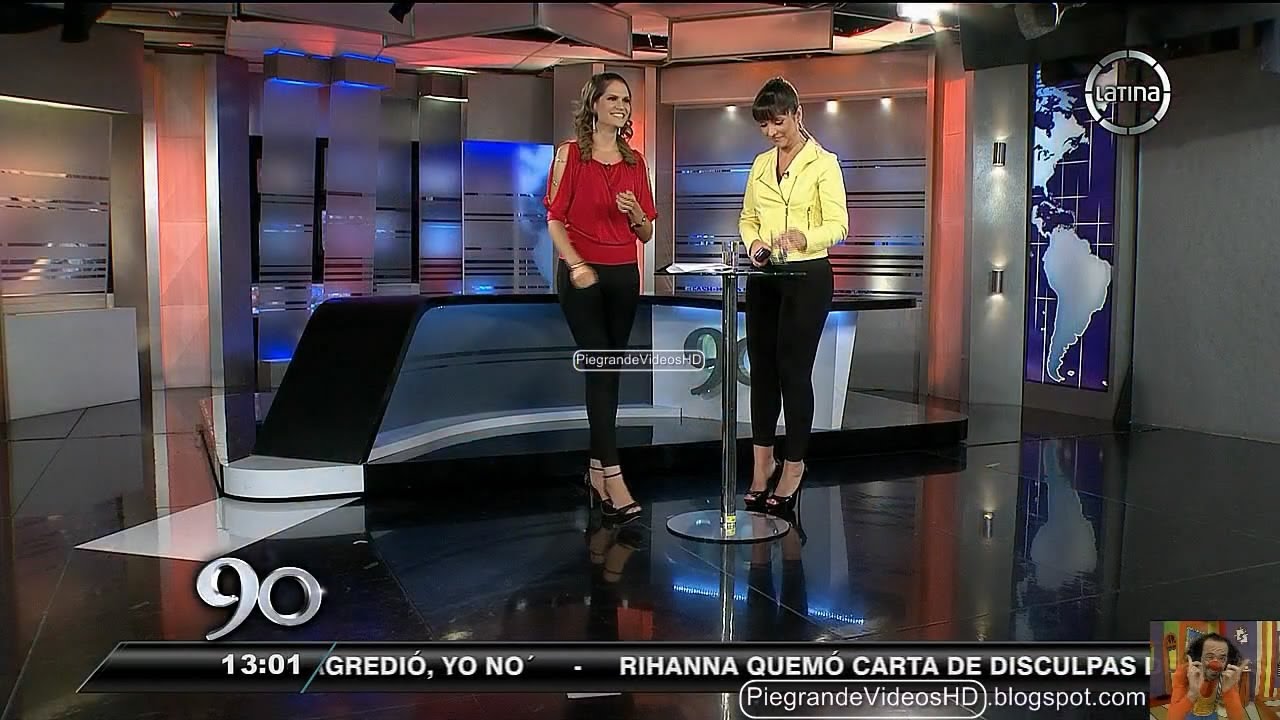 Mari Calixtro se lanza a la piscina - YouTube