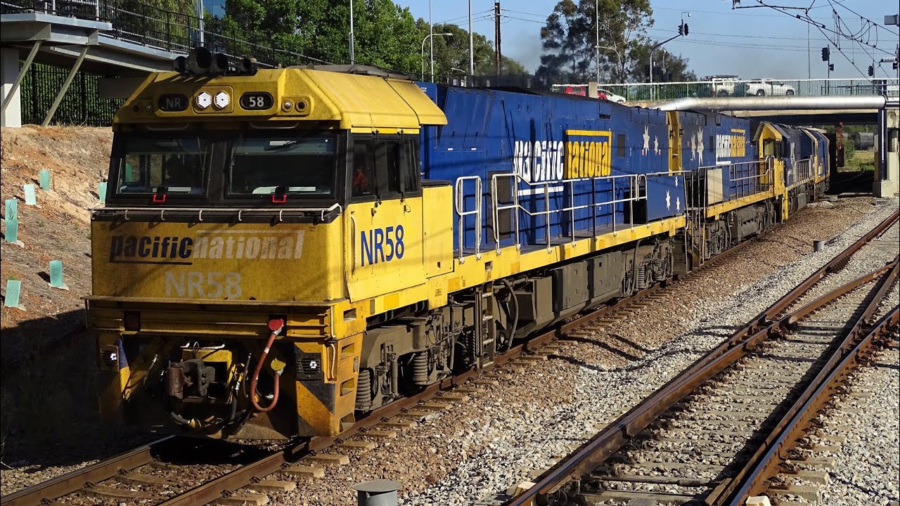 Pacific National Intermodal services at Adelaide Showground - YouTube