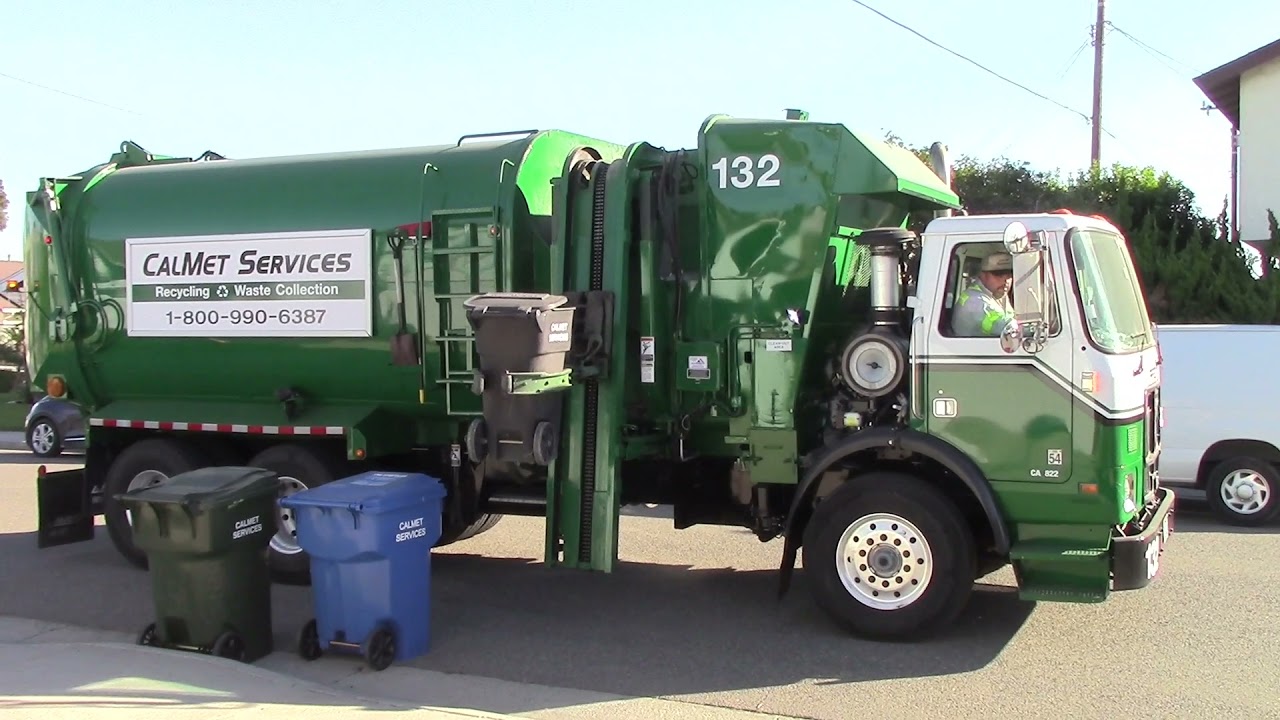 CalMet Services - Repainted Autocar Amrep ASL - YouTube