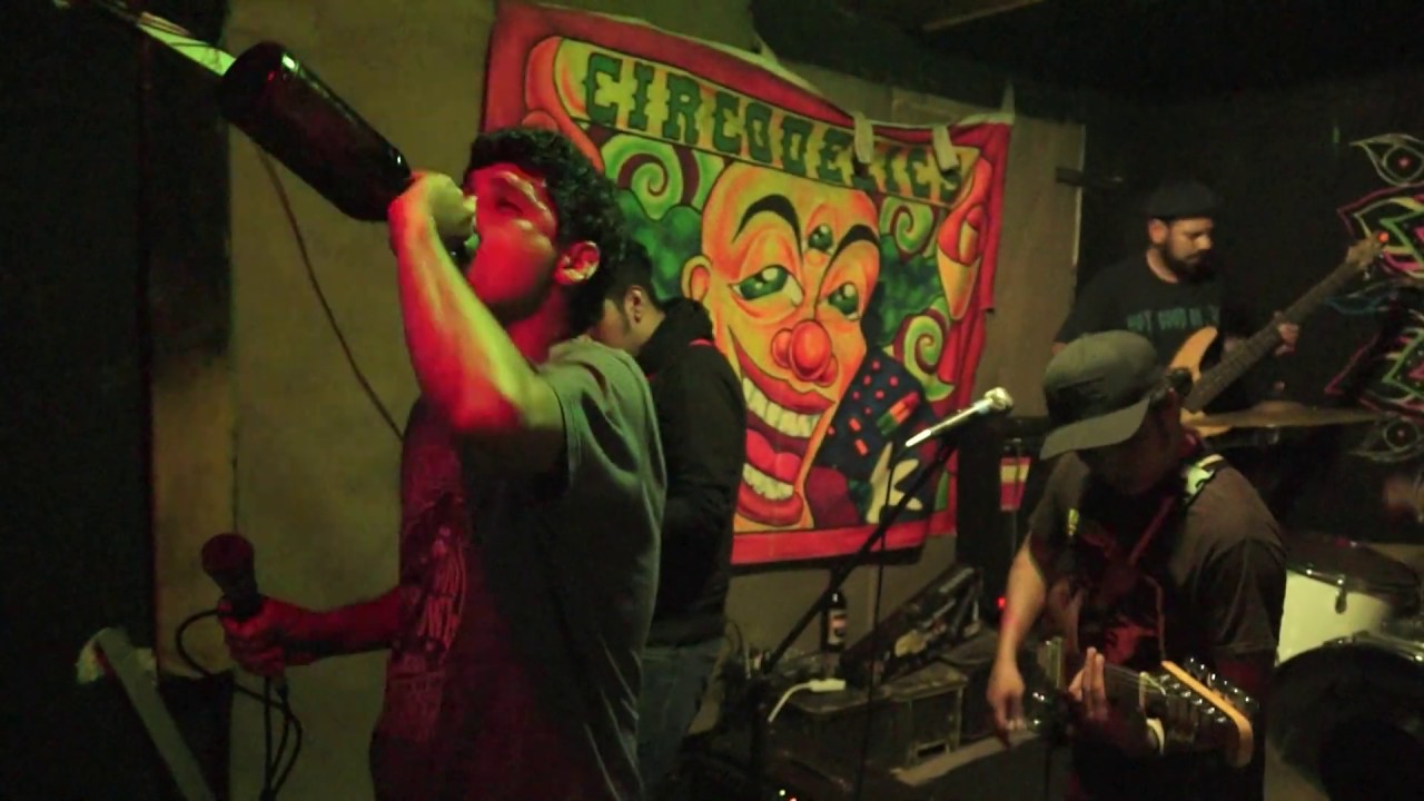 Los Insurrectos "Promesa" (en vivo BarBass) - YouTube