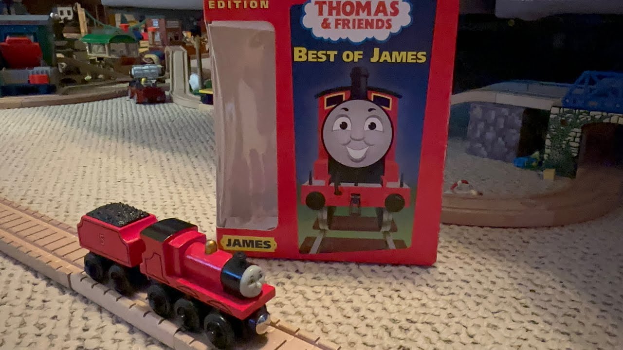 Thomas Merchandise Reviews: Wooden Railway 2001 James - YouTube