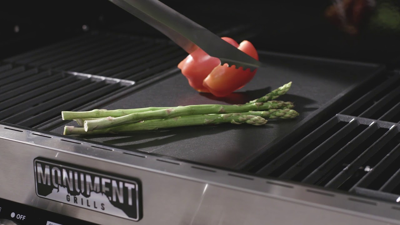 Monument Grills - Cast Iron Plate - YouTube