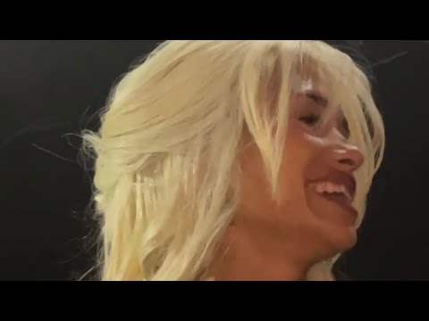 gaslight, Nessa Barrett - Paris - YouTube